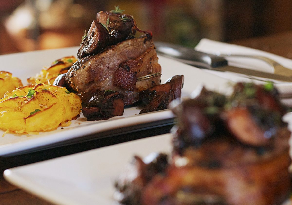 Merlot Mushroom Filet - What the Forks for Dinner?