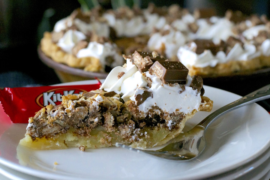 Kit Kat Pie - What the Forks for Dinner?