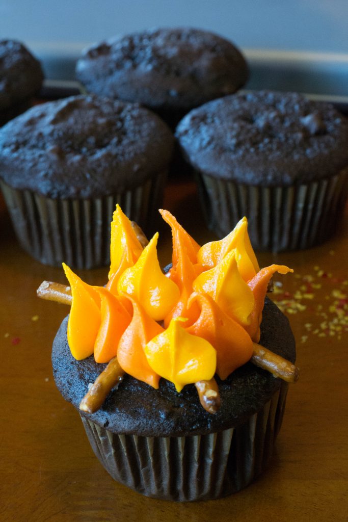 Campfire Cupcakes - What the Forks for Dinner?